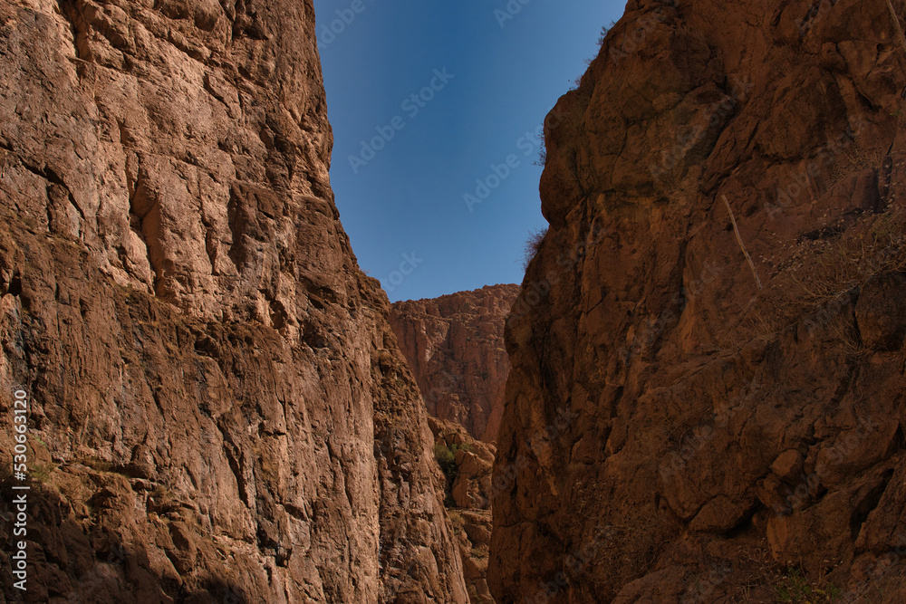 Todra gorge in Morocco, red rocks in Morocco, exploring the gorge ...