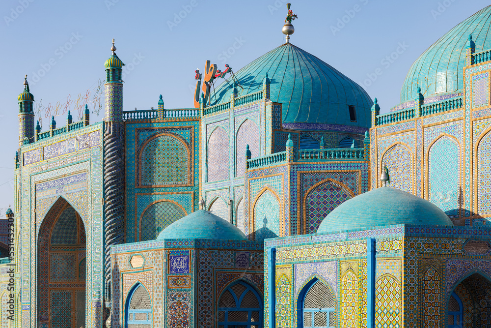 Blue Mosque in Mazar-i-Sharif (Mazar-e Sharif), built by the Timurid in ...