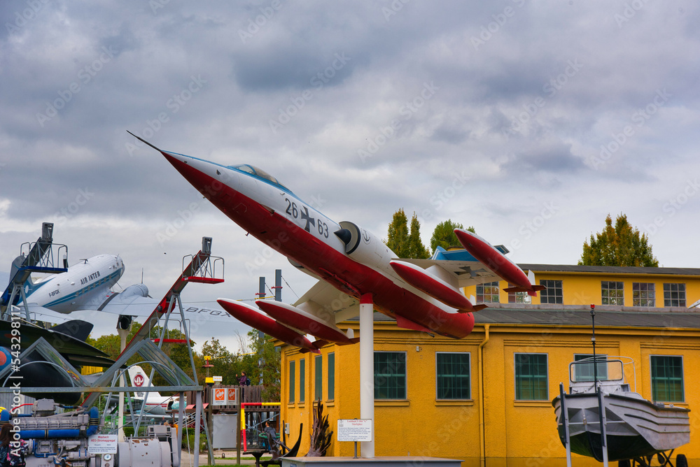 Photo Stock SPEYER, GERMANY - OCTOBER 2022: white red Lockheed F-104 ...