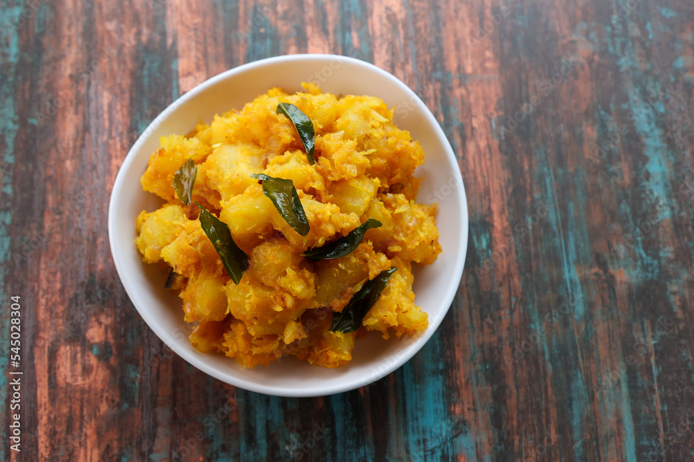 tapioca and spicy hot Kerala fish curry Indian food. Kappa king fish ...