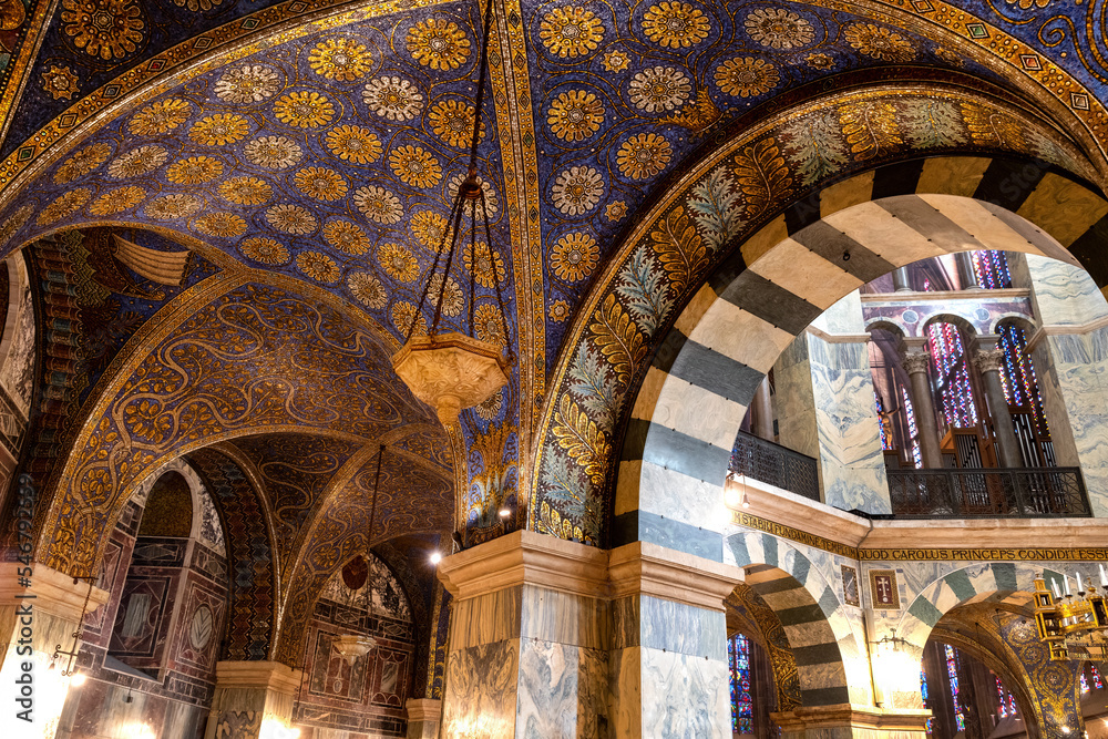 Beautiful architecture inside the octagon-shaped interior of the Aachen ...