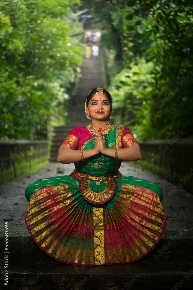 Beautiful Indian female dancer in the posture of Indian dance . Indian ...