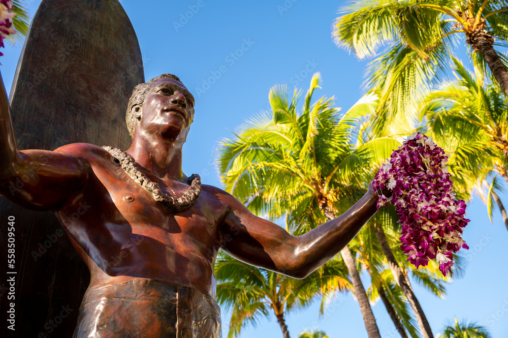 Honolulu, Hawaii - December 26, 2022: Duke Kahanamoku statue in front ...