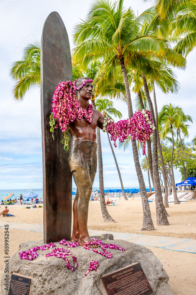 Honolulu, Hawaii - January 1, 2023: Duke Kahanamoku statue in front of ...