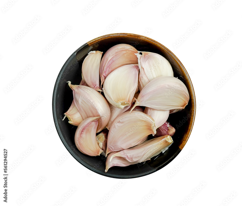 Garlics in black bowl top view isolated on transparent background with ...