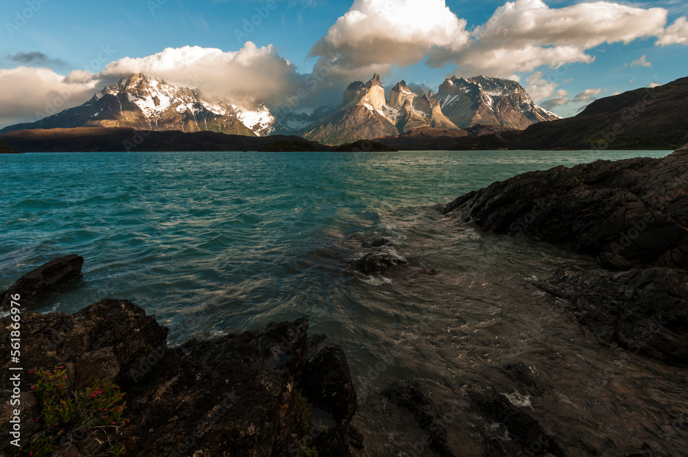 torres del paine, cuernos del paine, sur de chile, carretera austral ...