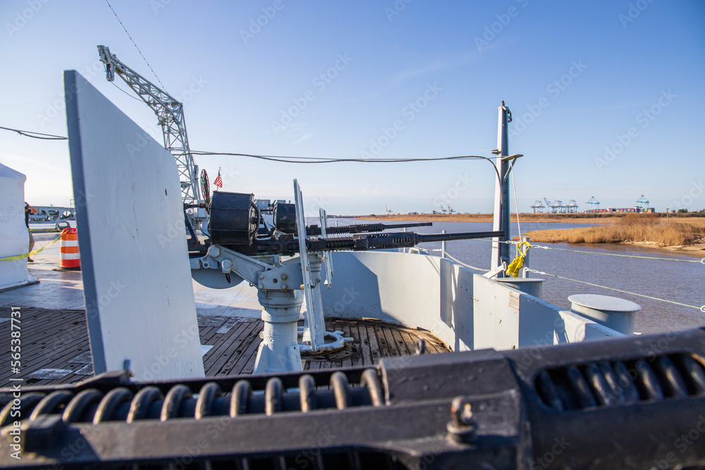 20 MM AA Machine guns mounted on the deck of the USS Alabama Battleship ...
