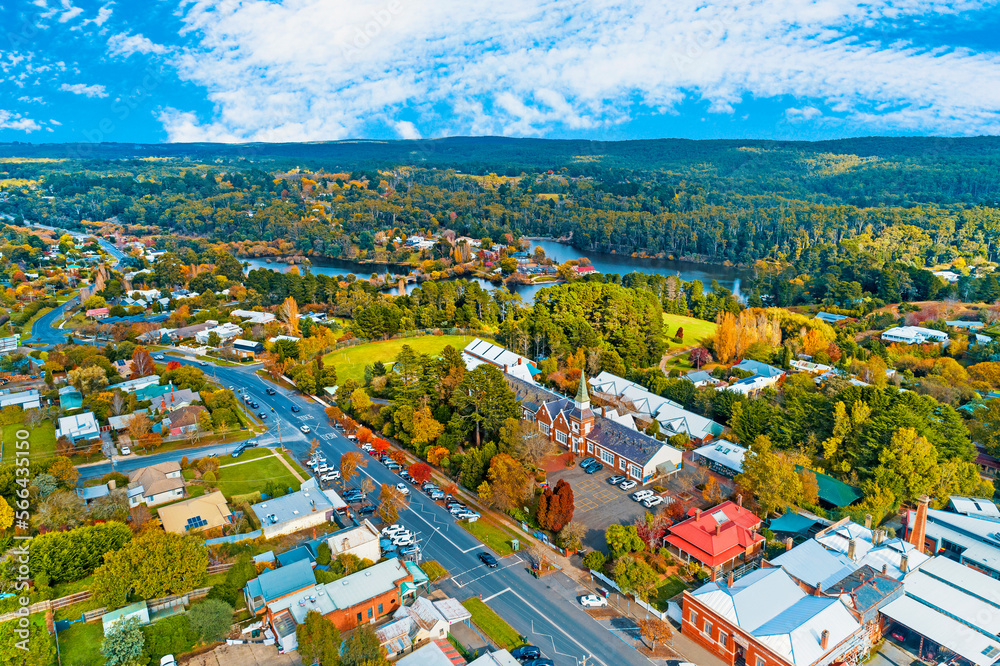 Exploring Daylesford in Victoria. Breathtaking views of Lake Daylesford ...