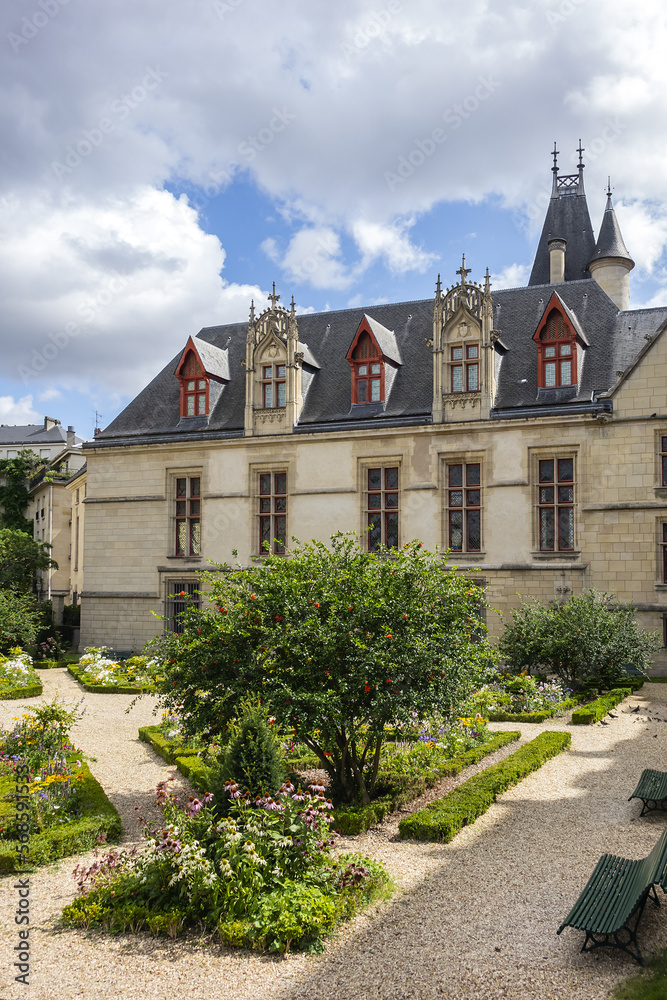 Forney art library inside former Hotel de Sens (15th Century) - rare ...