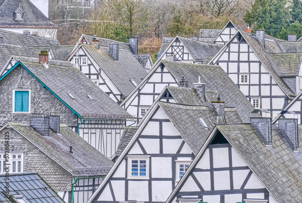 Historische Fachwerkhäuser im berühmten Alten Flecken von Freudenberg ...