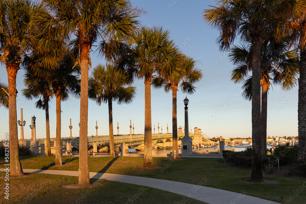 Golden hour view of the 1927 double-leaf bascule Bridge of Lions ...