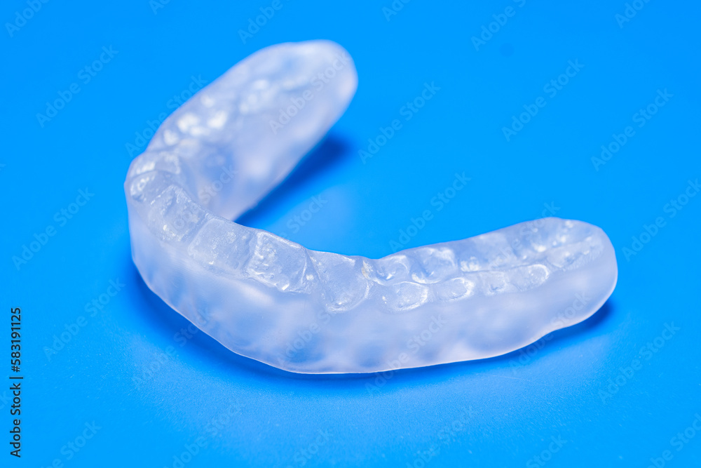 Dental mouthguard, splint for the treatment of dysfunction of the ...