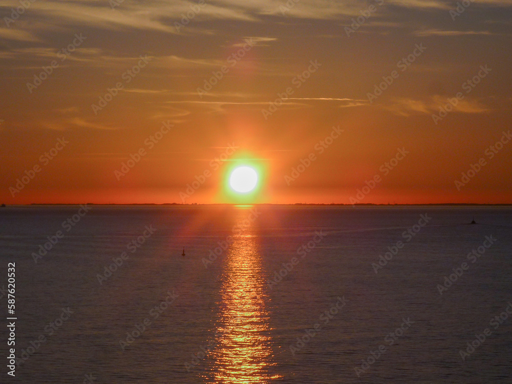 Breathtaking sunrise sunset dusk dawn twilight scenery over ocean with ...