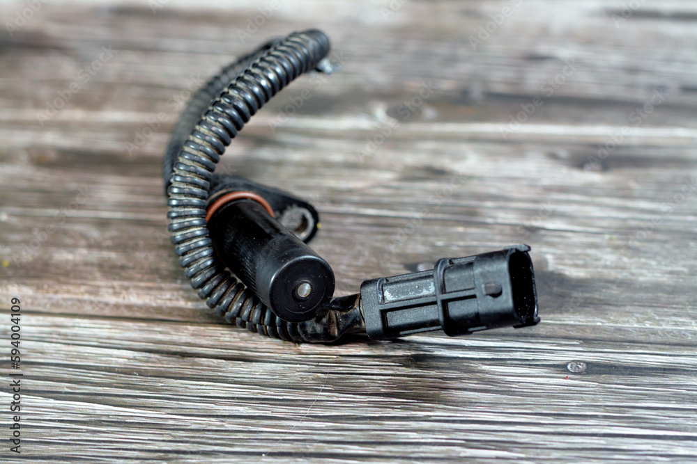 Crankshaft position sensor, A crank sensor (CKP), an electronic device ...