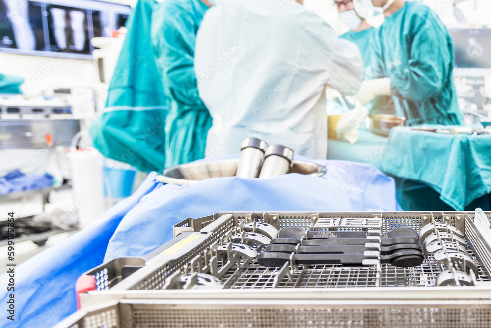 Foto stock di Medical total or unilateral knee joint replacement ...