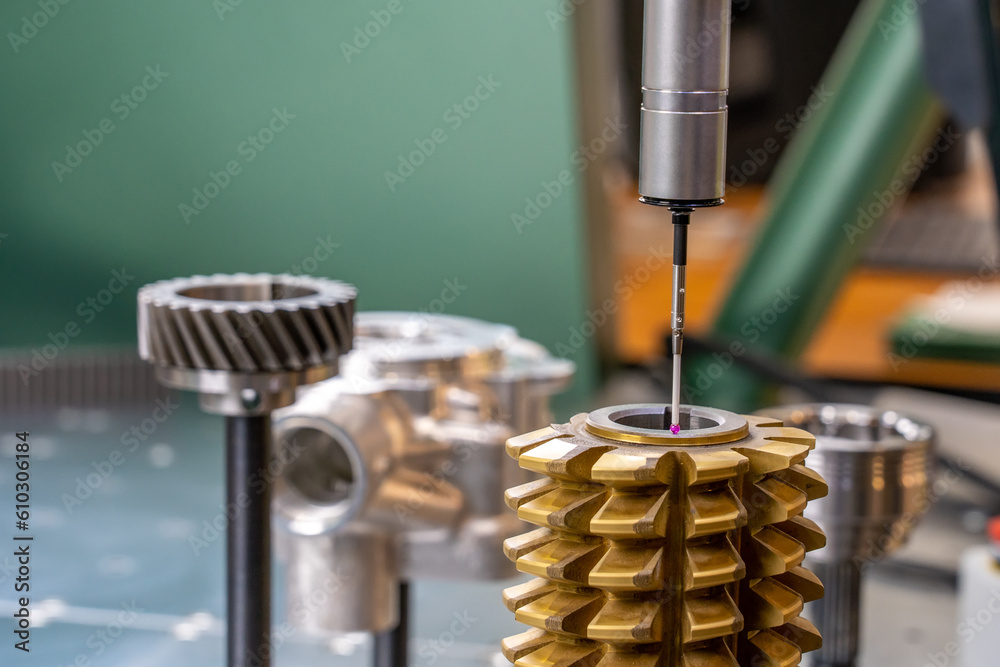 Measurement and control of the dimensions of golden hobbing cutter ...