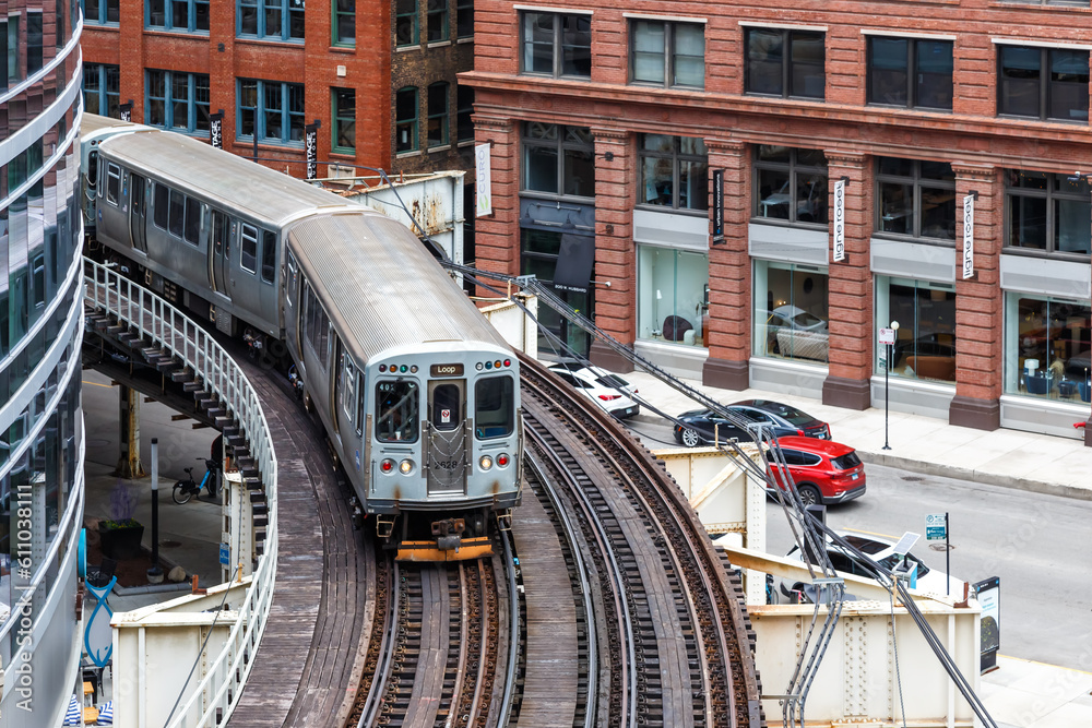 Chicago "L" Elevated Metro rapid rail transit train public transport in ...