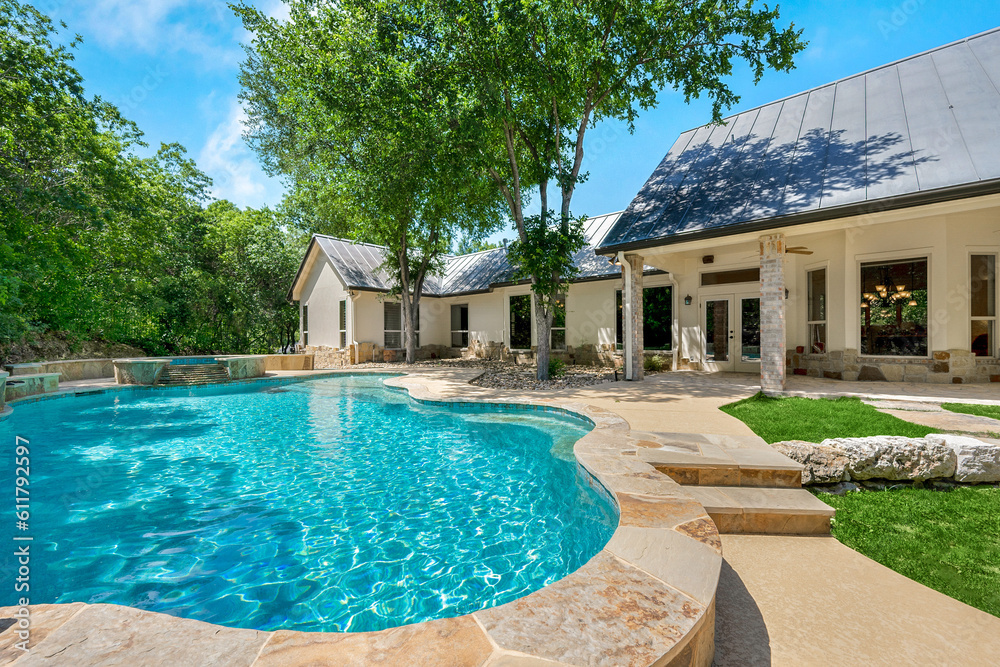 Foto home swimming pool do Stock | Adobe Stock