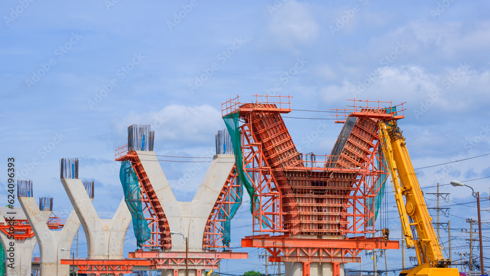 Cast Iron Formwork for Large Concrete Columns Structure of elevated ...