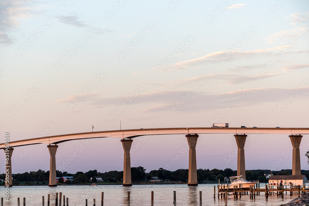 Solomons, Maryland USA A sunset view of the Solomons Island Bridge over ...