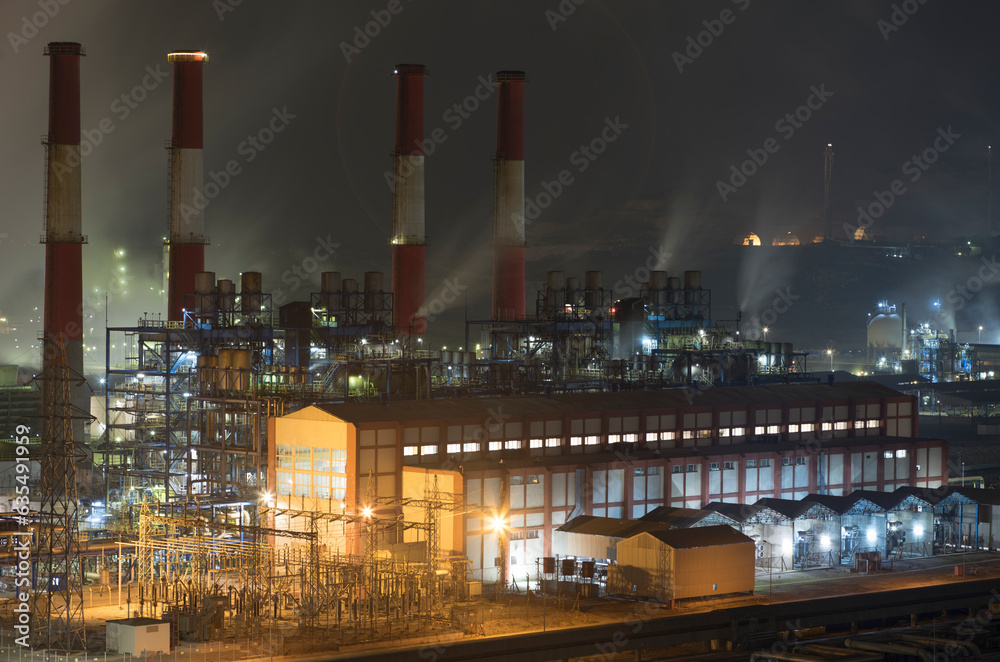 beautiful pictures of a natural gas factory at night and flashing ...