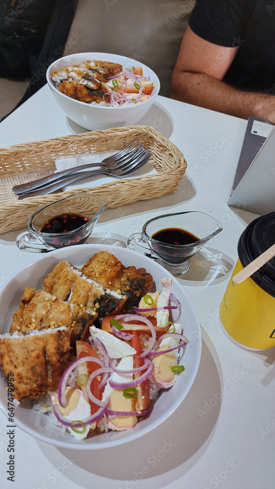 Tourist ready to try authentic traditional pinoy or filipino breakfast ...