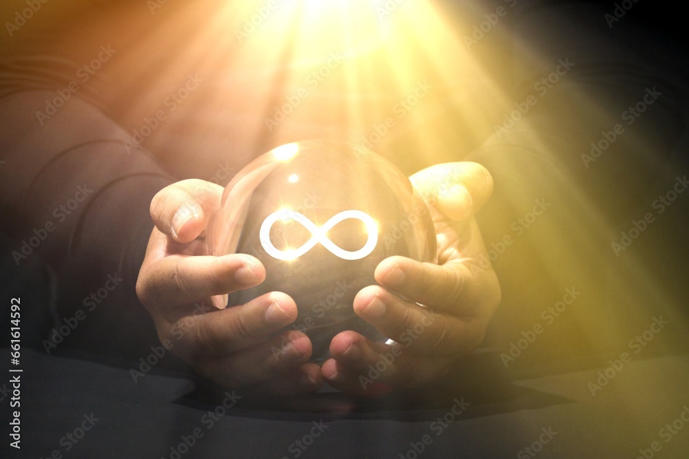 Stock-Foto „Infinity Mind Power Glass ball fortune teller, abundance ...