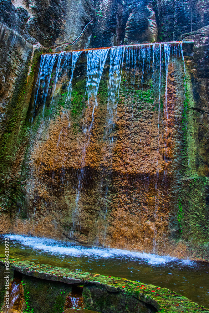 Photo Stock Waterfall near the fort wall at Fort Fincastle in Nassau ...