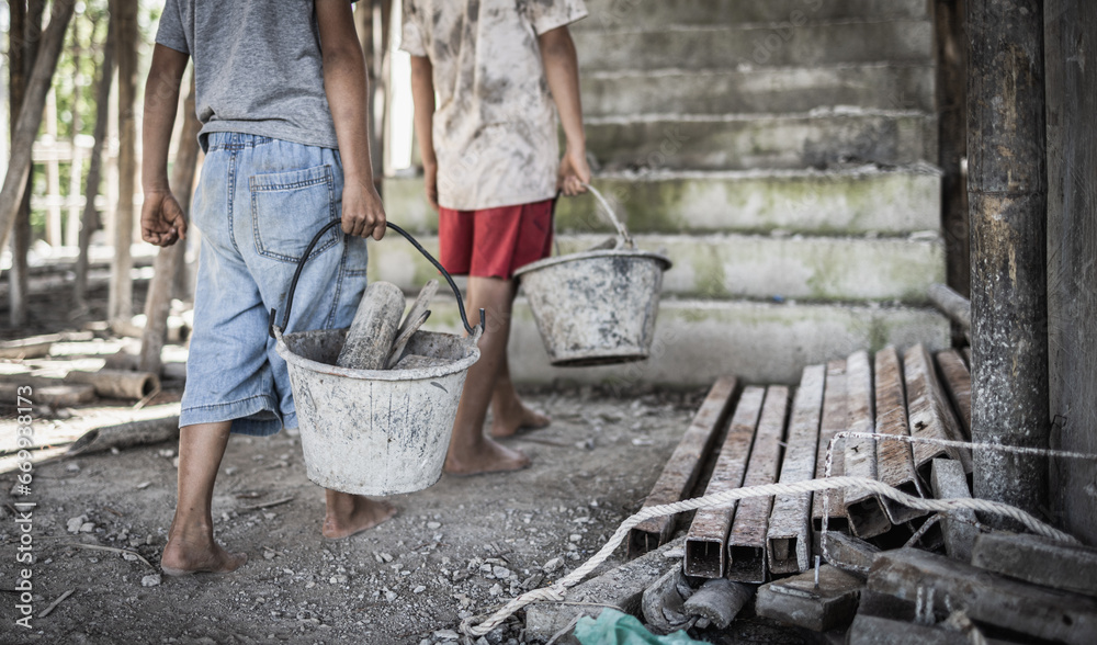 Poor children forced to do construction work, child labor, abuse To the ...