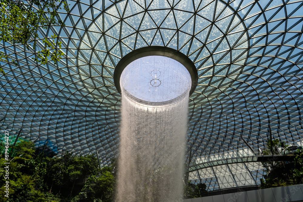 Jewel Changi Airport Waterfall is the largest indoor waterfall in the ...