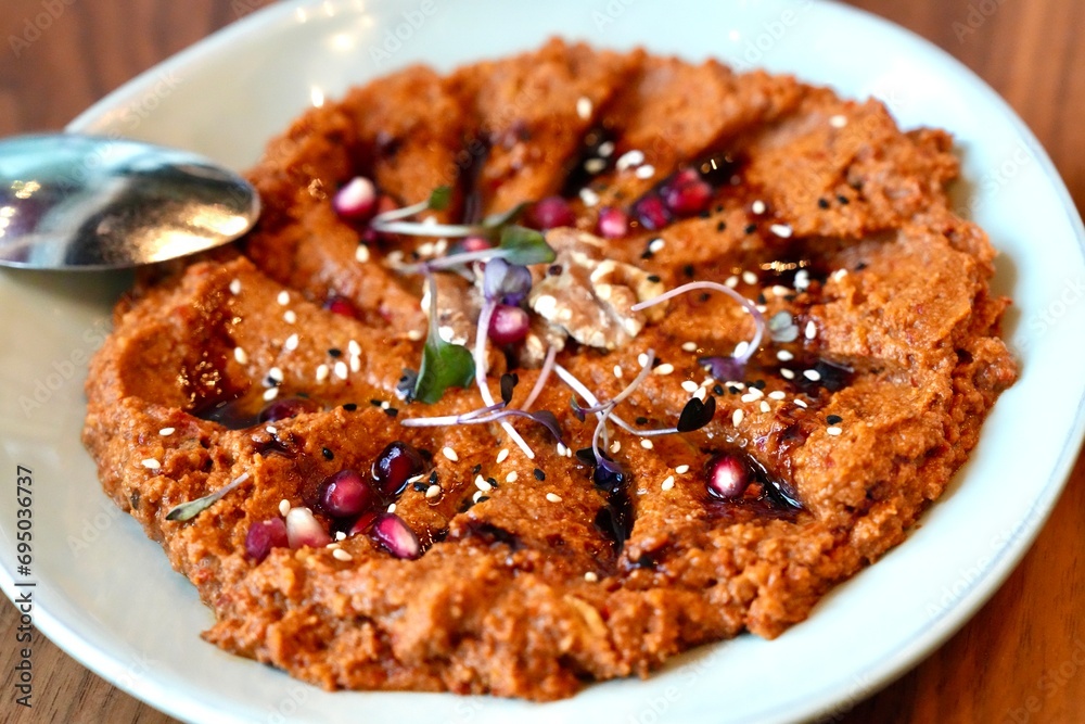 Zdjęcie bez tantiem: Muhammara Red Pepper Dip - Middle Eastern ...