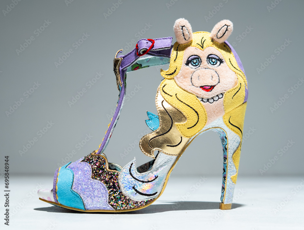Foto de Stock kent, uk 01.01.2023 Rare Irregular Choice Muppets Miss ...