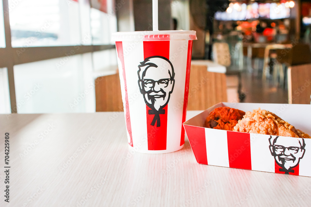 Foto de Stock Bangkok, Thailand - January 07 2024 - Two pieces of KFC ...