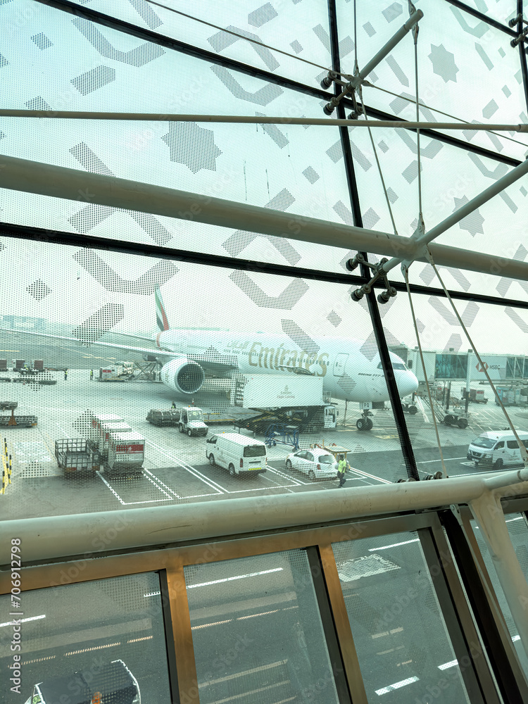 An Emirates plane on the tarmac at Dubai International Airport waiting ...
