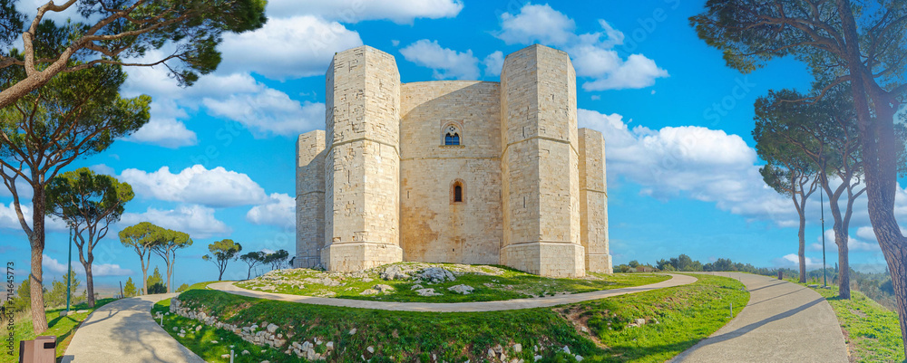 Stock-Foto „Castel del Monte, Italy - a Unesco World Heritage and one ...