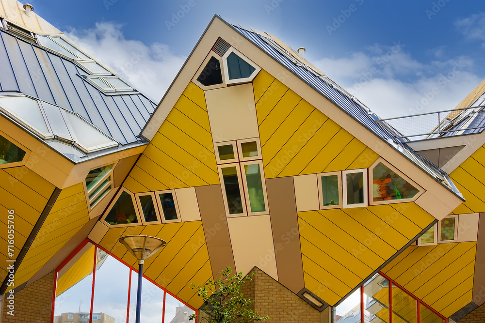 Famous houses built in Rotterdam - Cube houses (Kubuswoningen ...