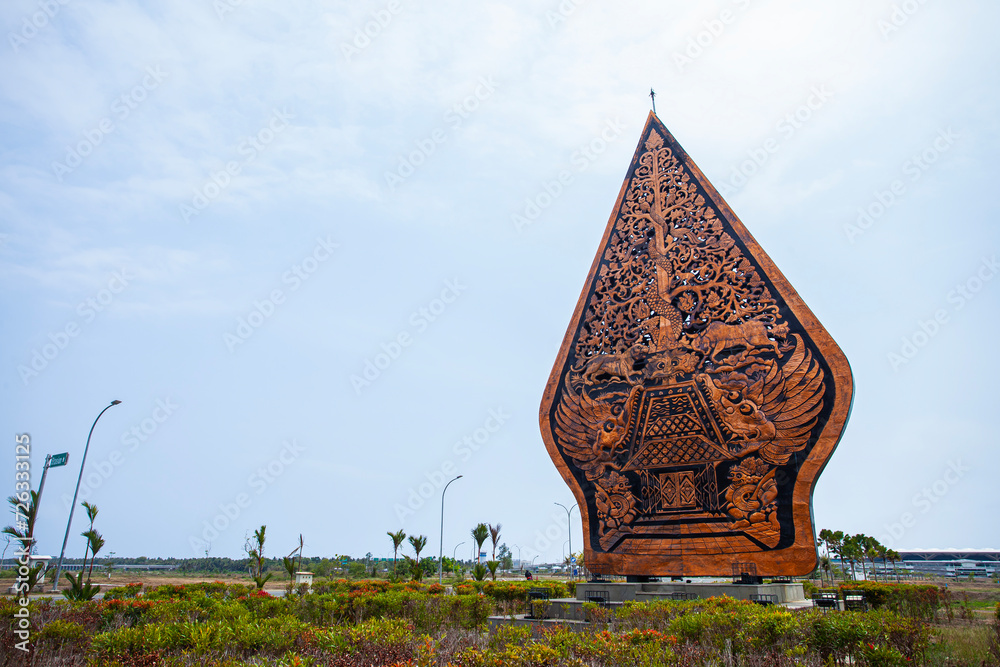 Foto de Stock Gunungan Wayang Monument, a traditional style monument ...