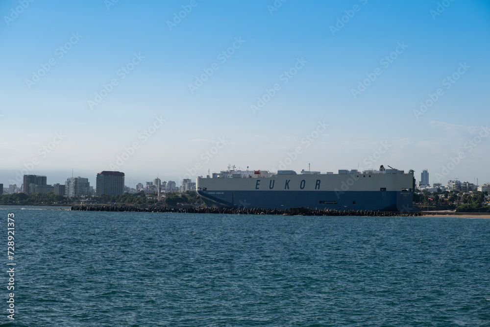 arge cargo ship Morning Caroline operated by EUKOR, new and used ...