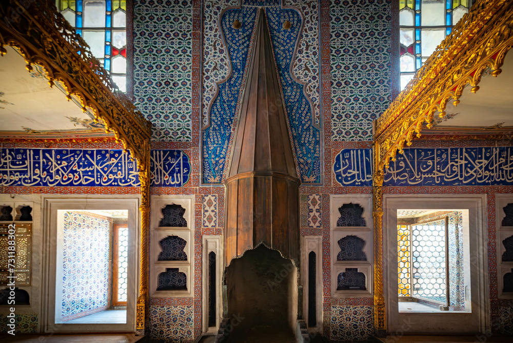 Photo Stock Paisaje típico de la ciudad con antiguas mezquitas en la ...