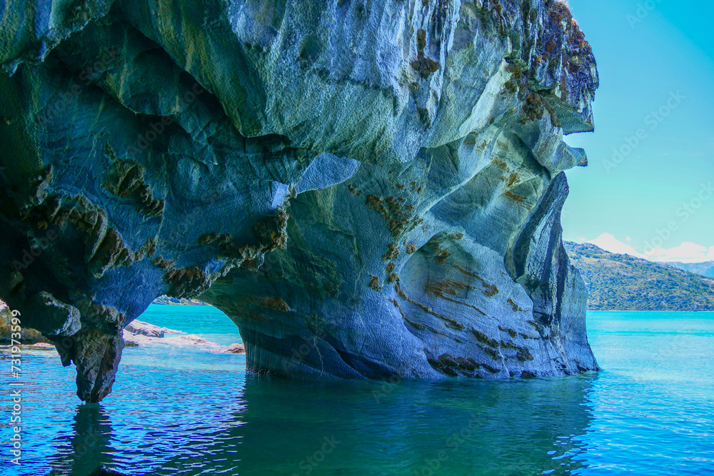 Blue Marble caves or Cuevas de Marmol at turquoise General Cerrerra ...
