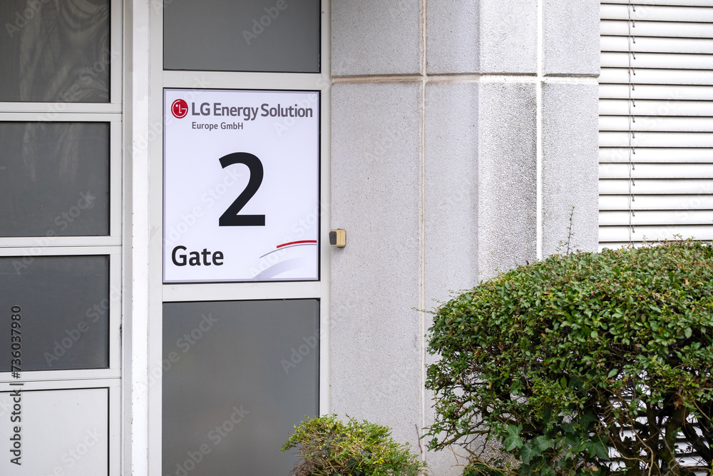 LG Energy Solution battery manufacturing company Advertising banner ...