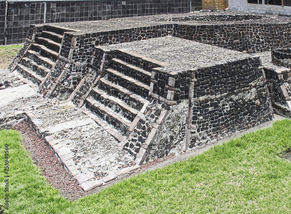 Tlatelolco was an important city of the Ancient Aztec Empire, near the ...