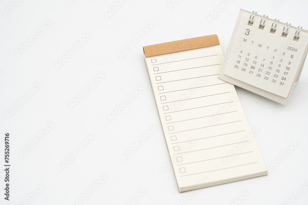 Blank Check list or Empty small notepad with checkbox and Simple desk ...