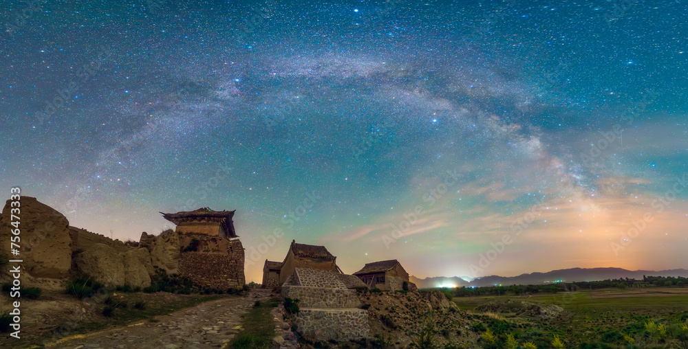 Chinese traditional buildings at night, Ancient Chinese castles under ...