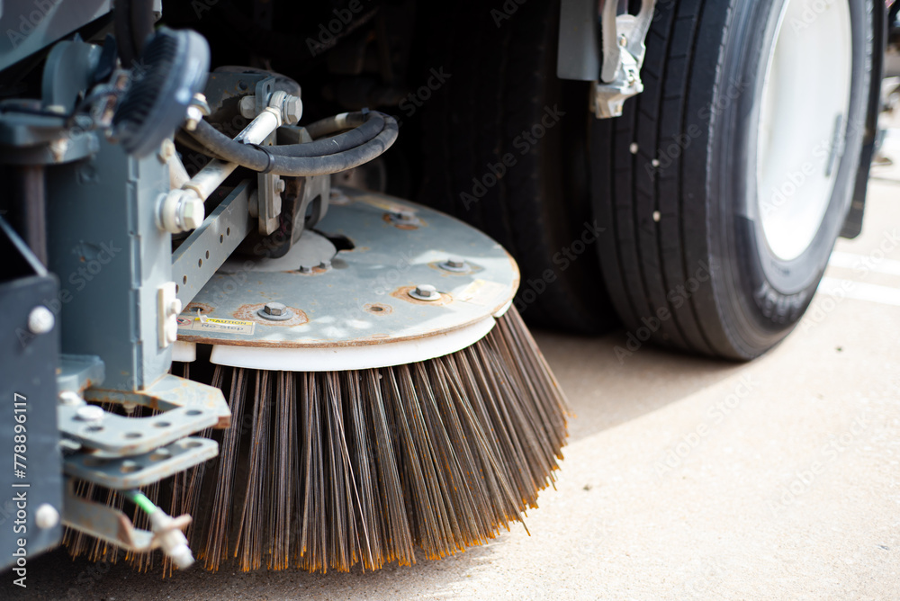 Angle gutter broom rotatilt feature angle suit road profile camber ...