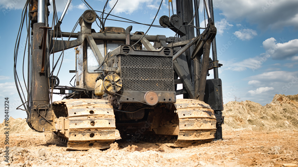 Pile driving machine. Diesel hammer pile driving machine working on ...