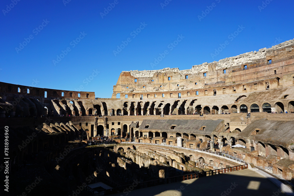 Exterior architecture and design of Colosseum (Coliseum), Oval Flavian ...