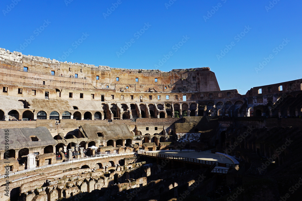 Exterior architecture and design of Colosseum (Coliseum), Oval Flavian ...