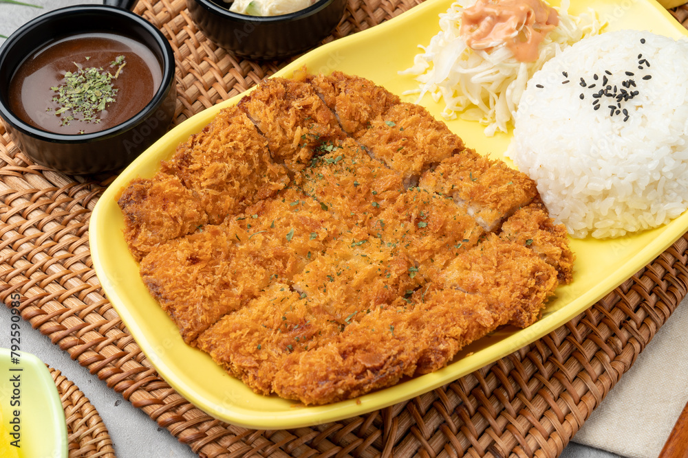 Korean food, stir-fried pork, spicy, anchovy, gimbap, side dish ...