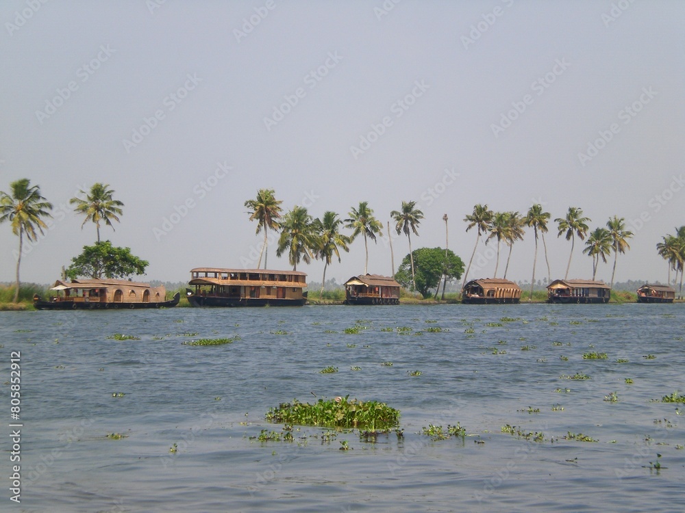 Houseboat Traffic - Cochin Kerala. Traffic on the waterways. Houseboats ...